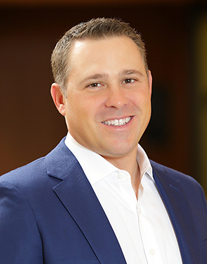 Shake Shack Taps Rob Lynch, Former Papa John's Leader, as New CEO - C ...